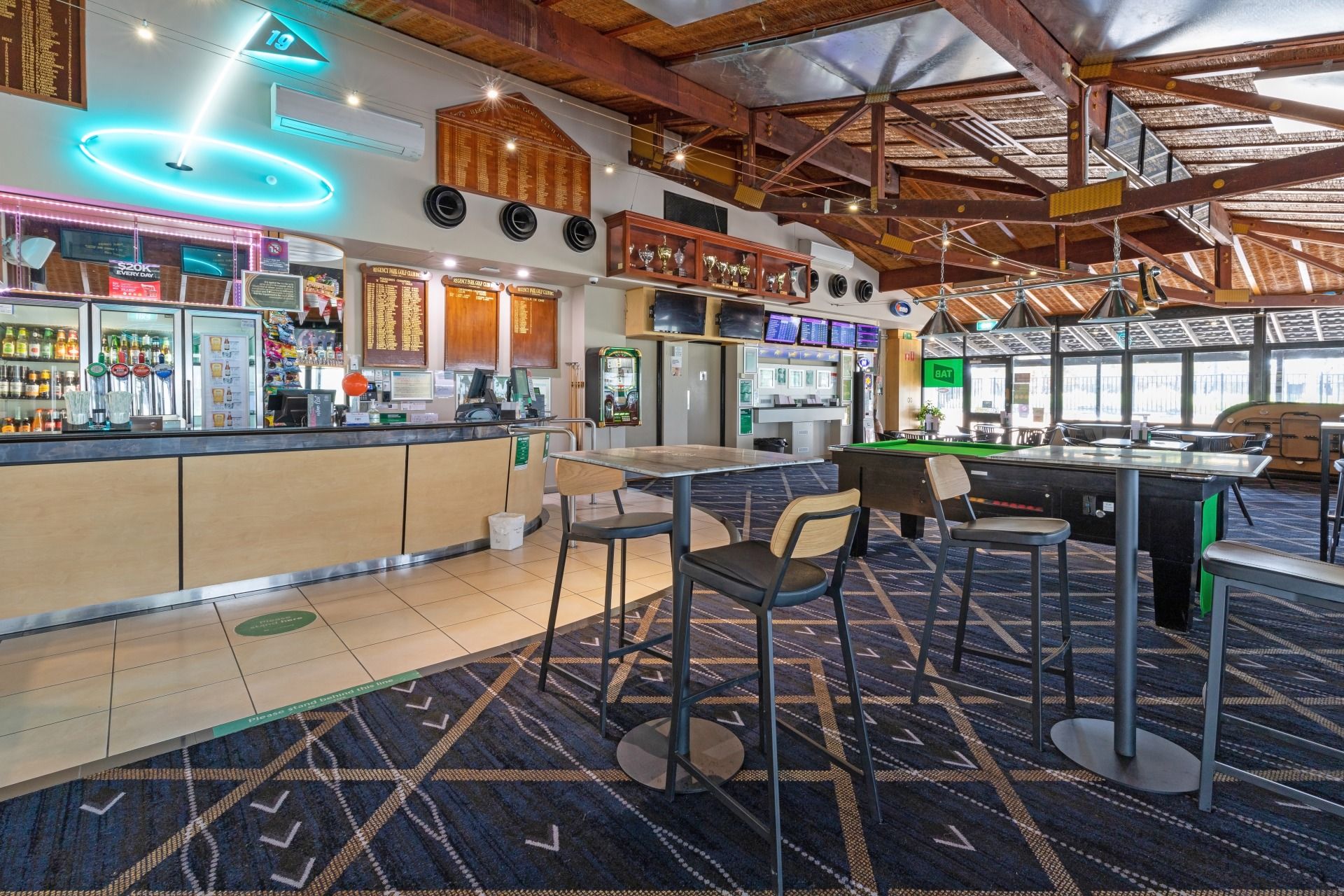 Regency Tavern | Eat | Dining & Bistro | Regency Park